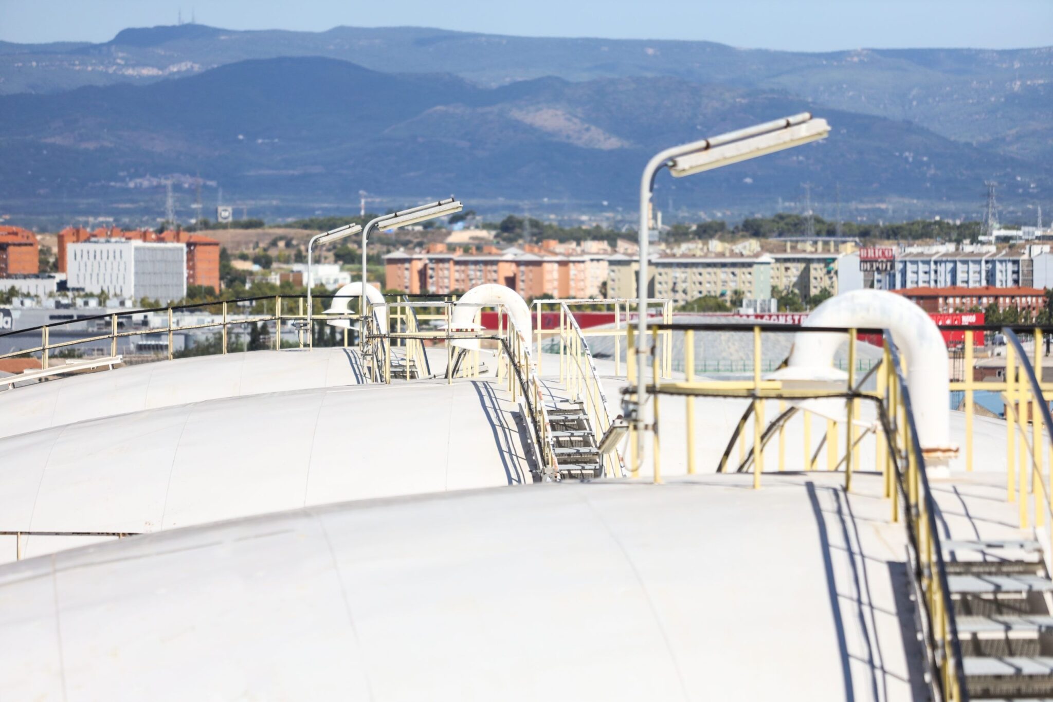 E-STORAGE WORLDWIDE LTD – Tank Storage For All Your Fluids